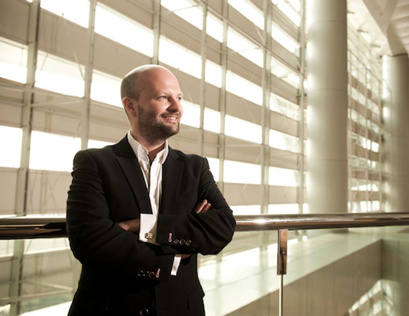 Magnus Renfrew | Ocula