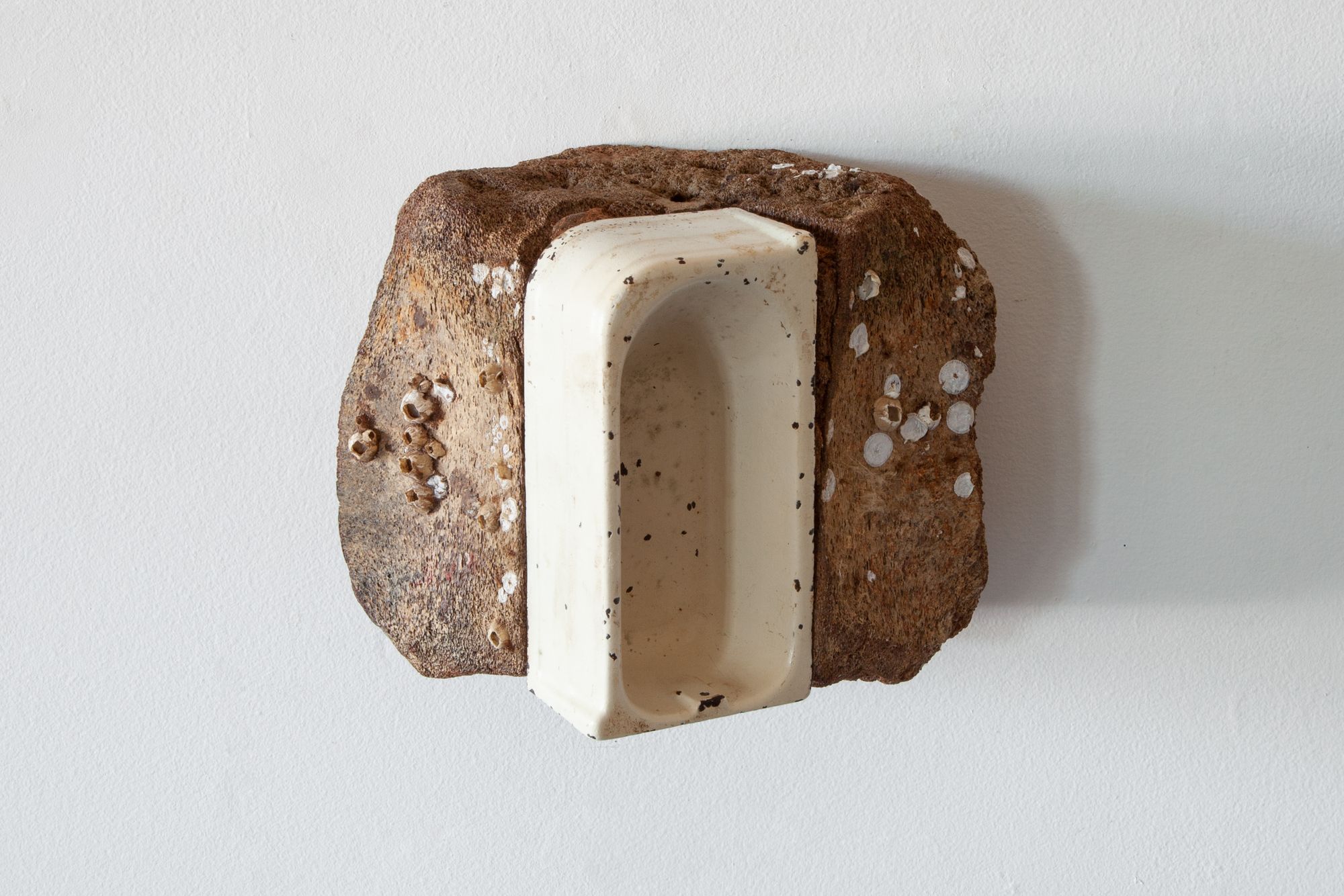 Michael E. Smith Biography, Artworks & Exhibitions | Ocula Artist