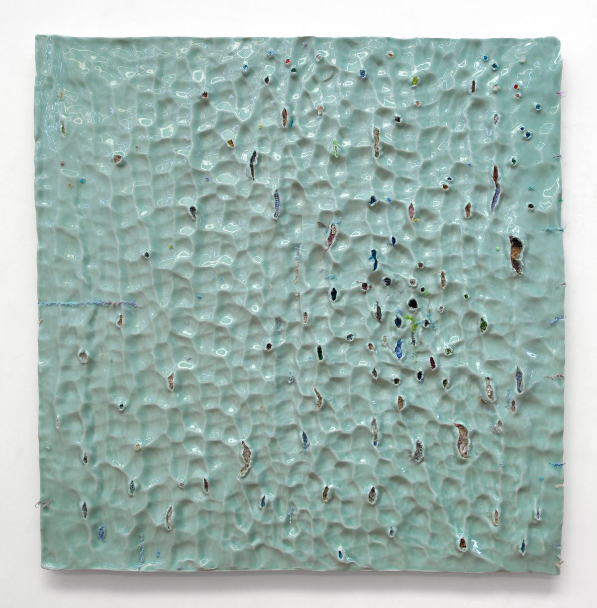 Yin Xiuzhen Biography, Artworks & Exhibitions | Ocula Artist