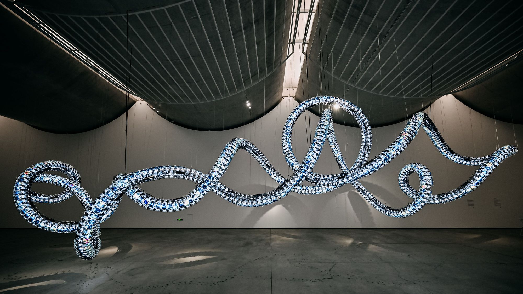 Yunchul Kim, 'Elliptical Dipole: Visceral Particles and Sorcerous Flows' at 798CUBE Art Museum ...