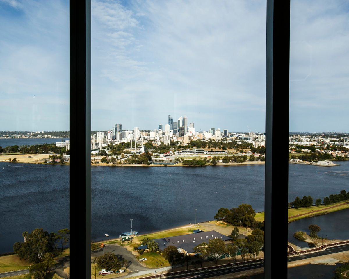 MJ Kim's Art For Sale, Exhibitions & Biography | Ocula Artist