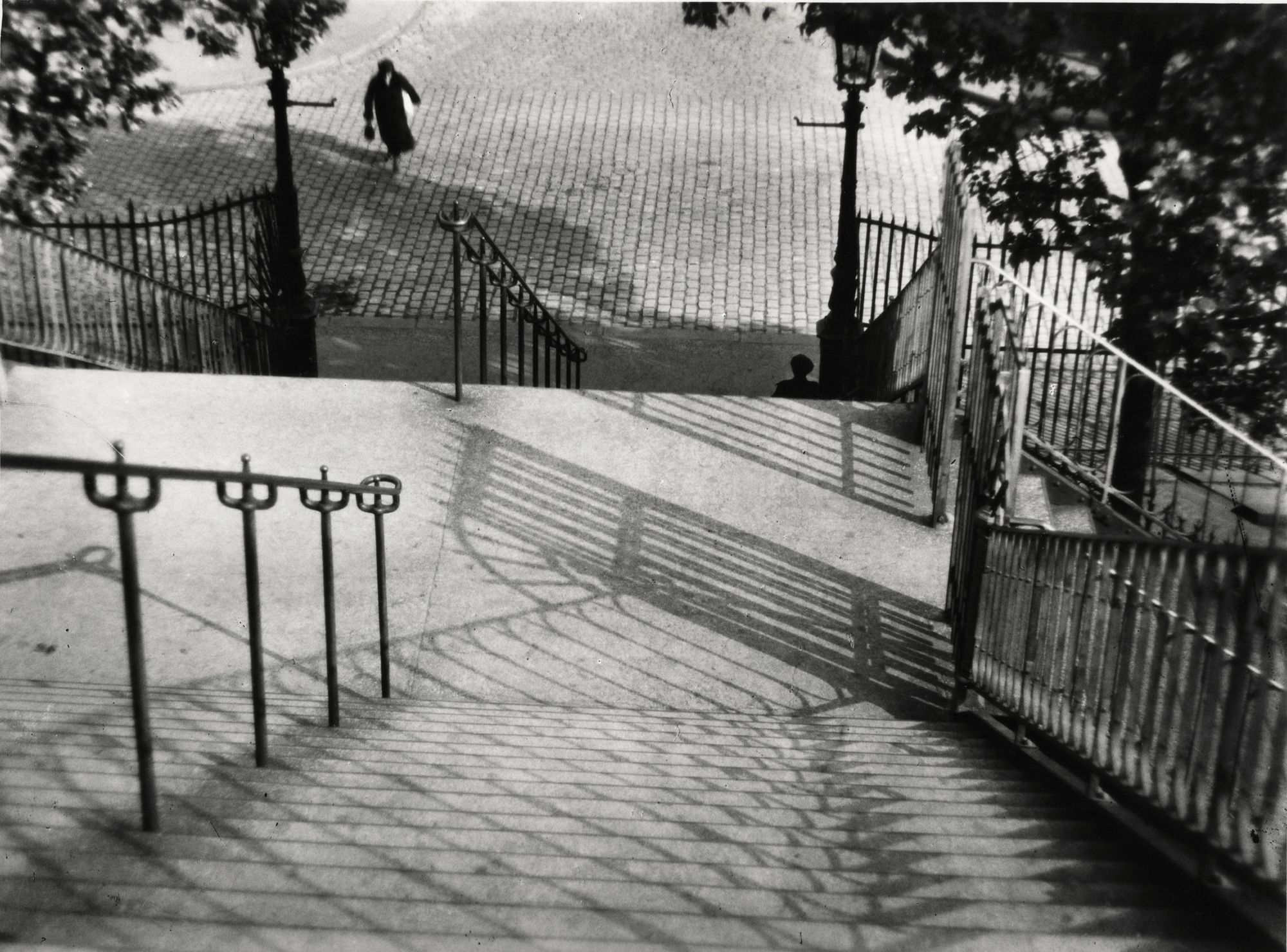 André Kertész Biography, Artworks & Exhibitions | Ocula Artist
