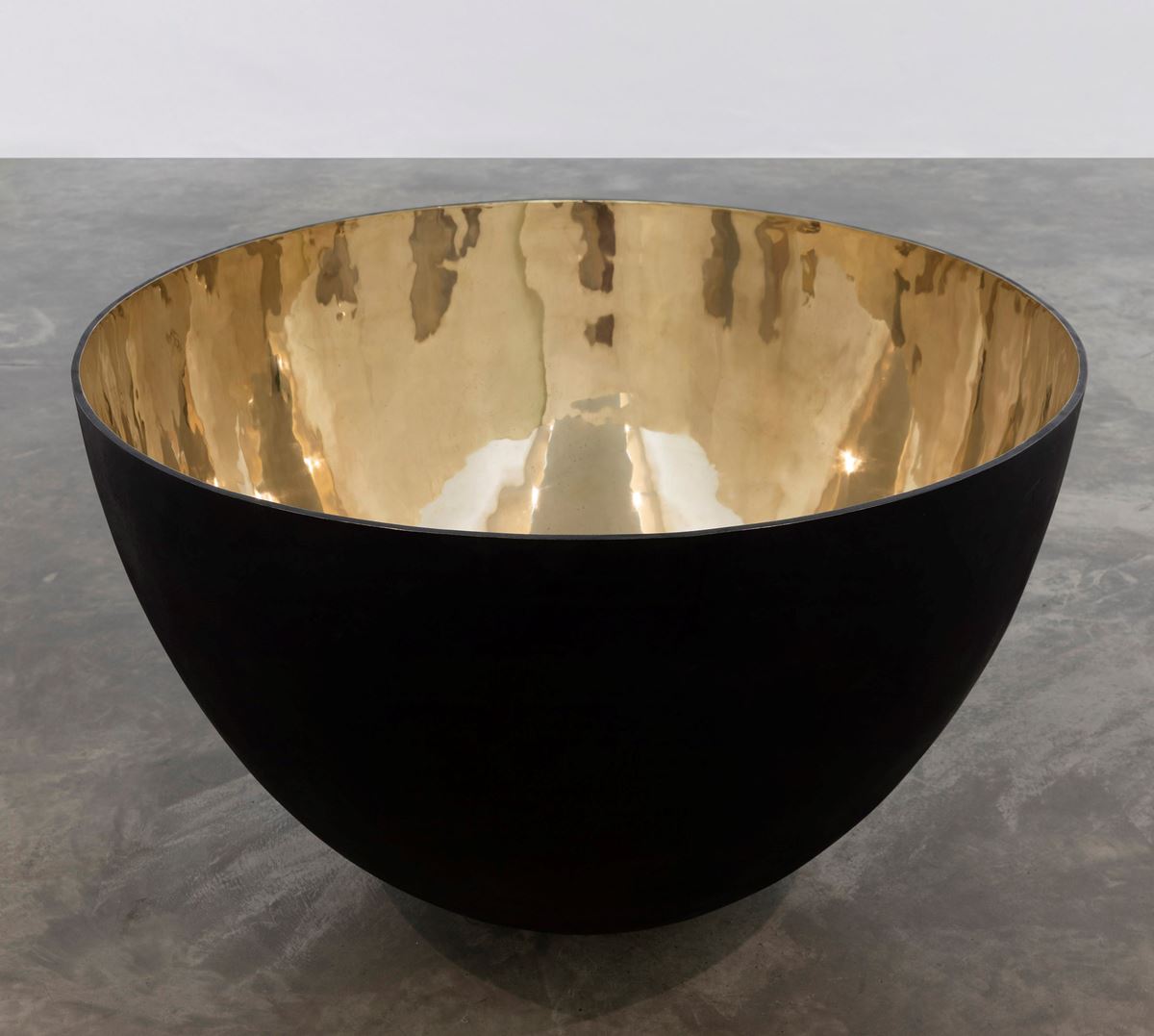 Guggi's Art For Sale, Exhibitions & Biography | Ocula Artist