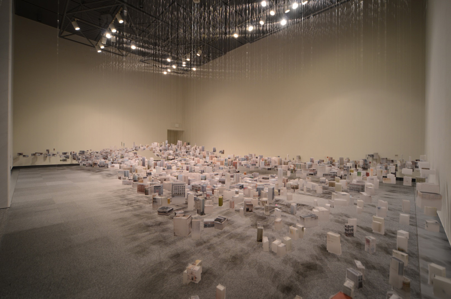 Han Feng Biography, Artworks & Exhibitions | Ocula Artist