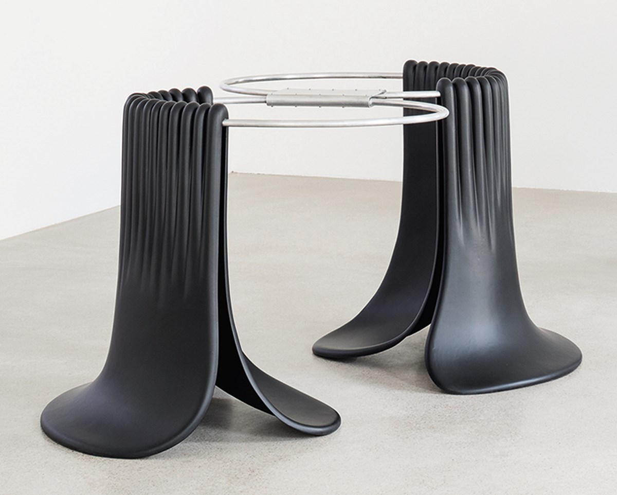 Julie Hayward Biography, Artworks & Exhibitions | Ocula Artist