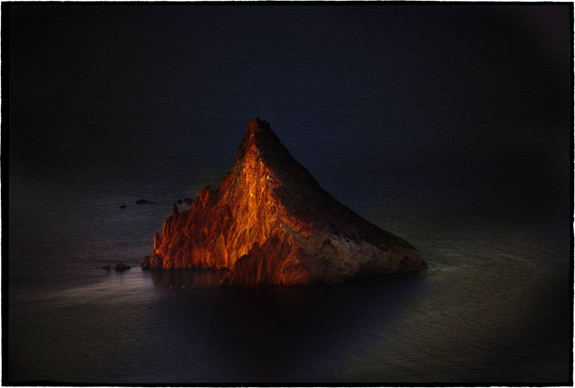 Bill Henson Artworks | Ocula Artist