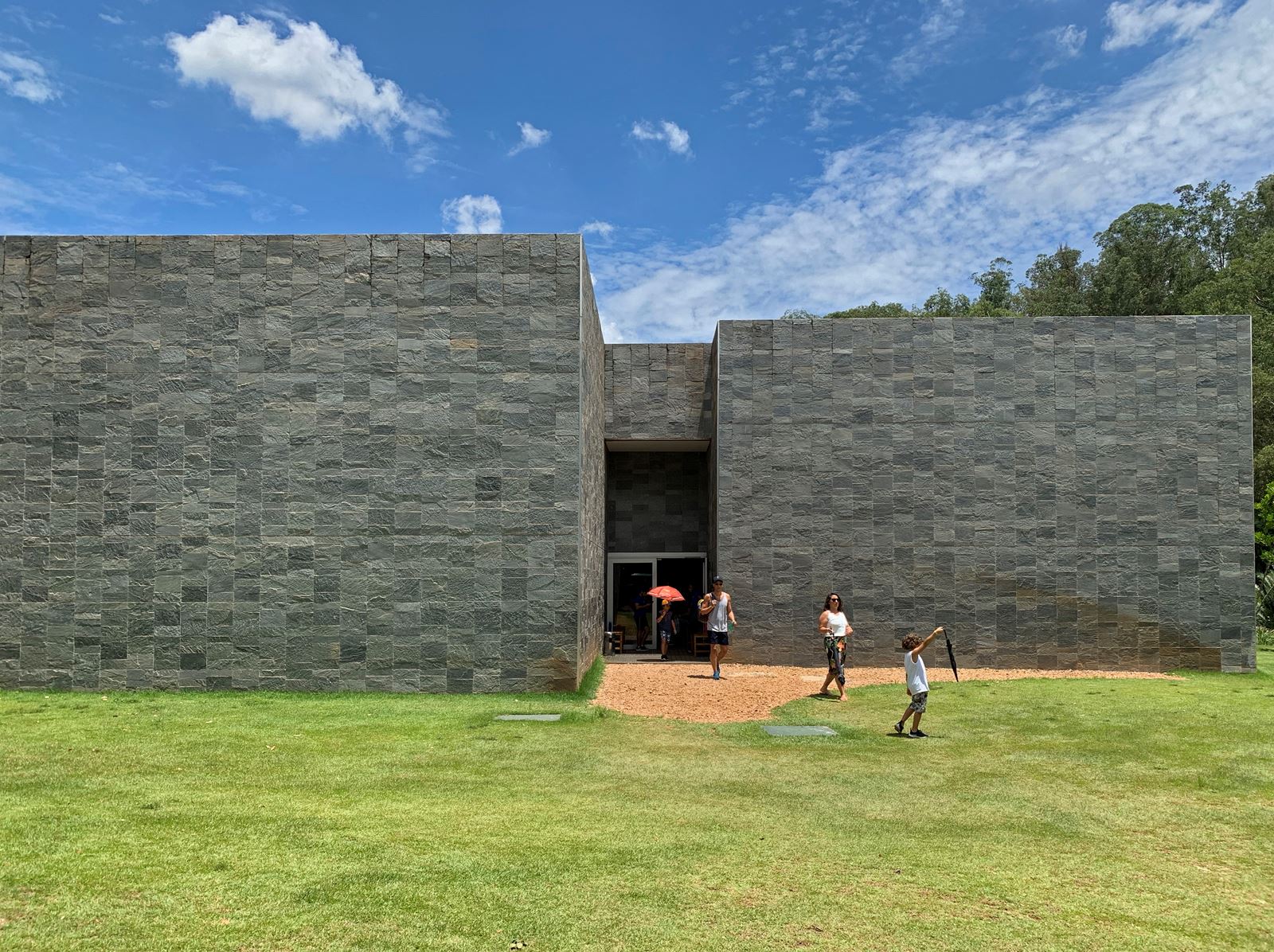 The Magnificent Seven Art Sites: Inhotim, Brazil | Ocula