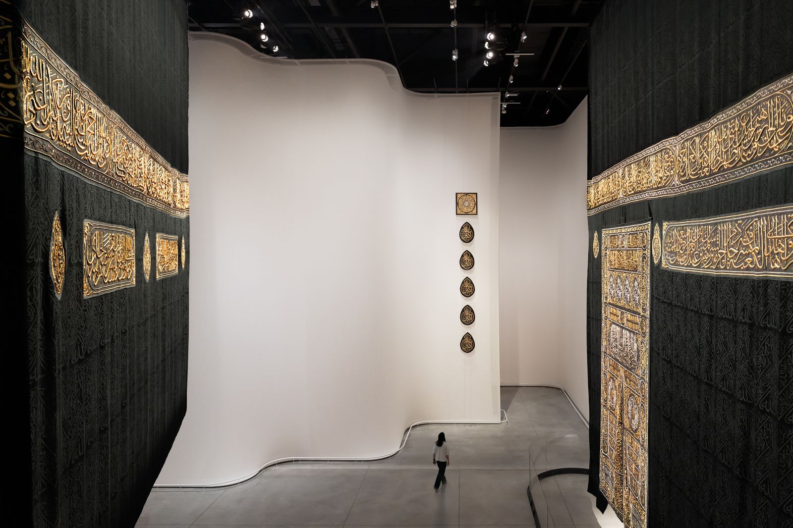Islamic Arts Biennale 2025: And All That Is In Between | Ocula