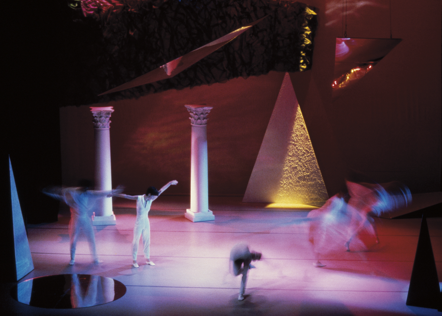 Barbara Kasten: Out of the Box | Ocula