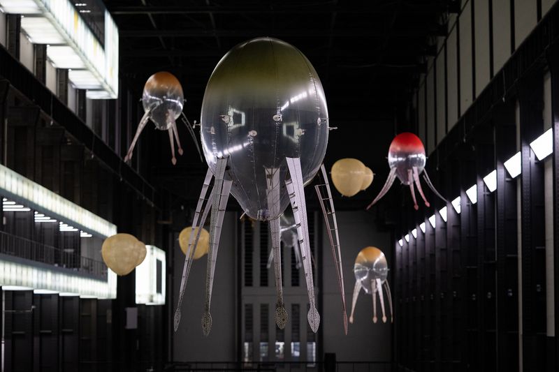 Anicka Yi: ‘Everything, everywhere, all at once’ | Ocula