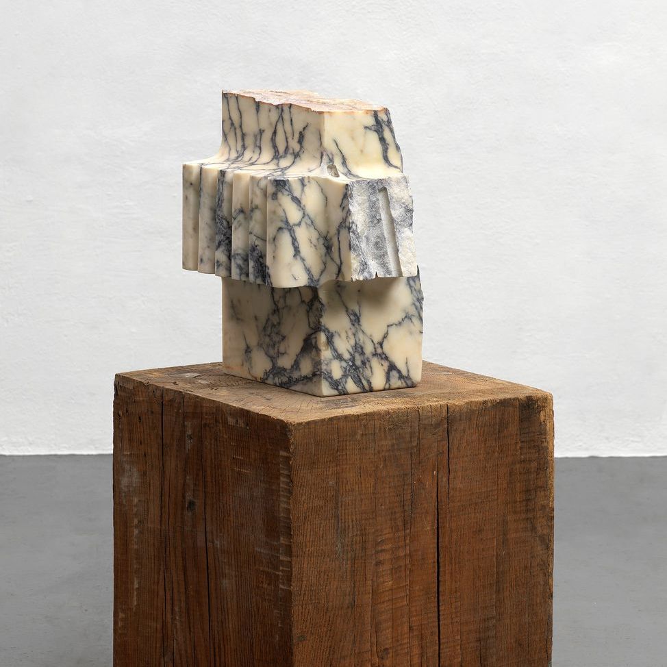 Minoru Niizuma's Art For Sale, Exhibitions & Biography | Ocula Artist