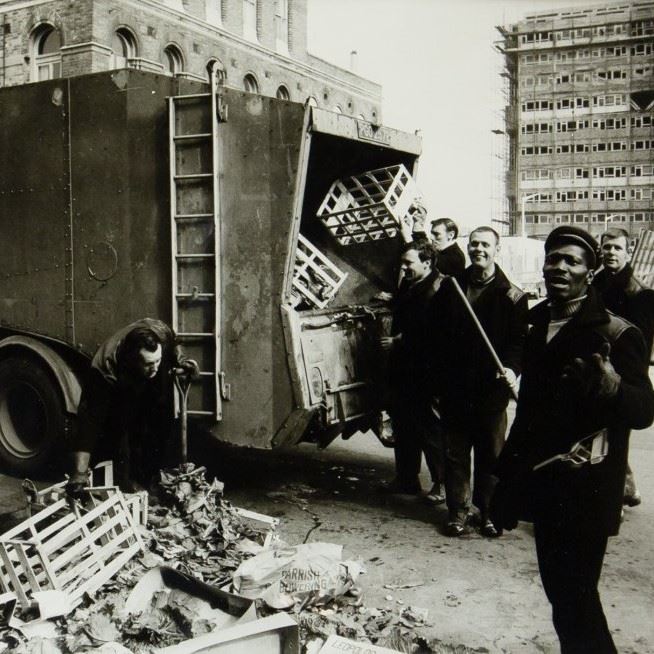 Harry Diamond Biography, Artworks & Exhibitions | Ocula Artist