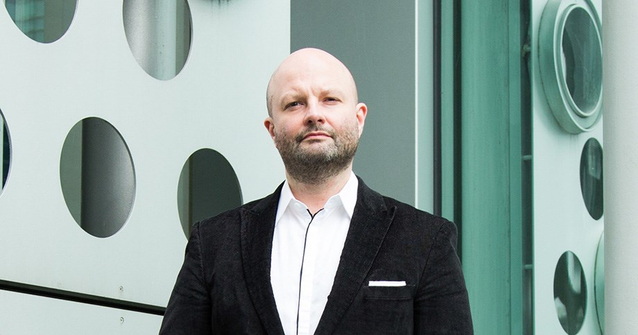 Magnus Renfrew | Ocula
