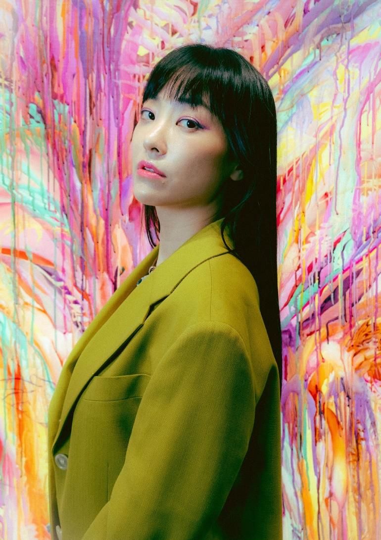 Whee's Art For Sale, Exhibitions & Biography | Ocula Artist