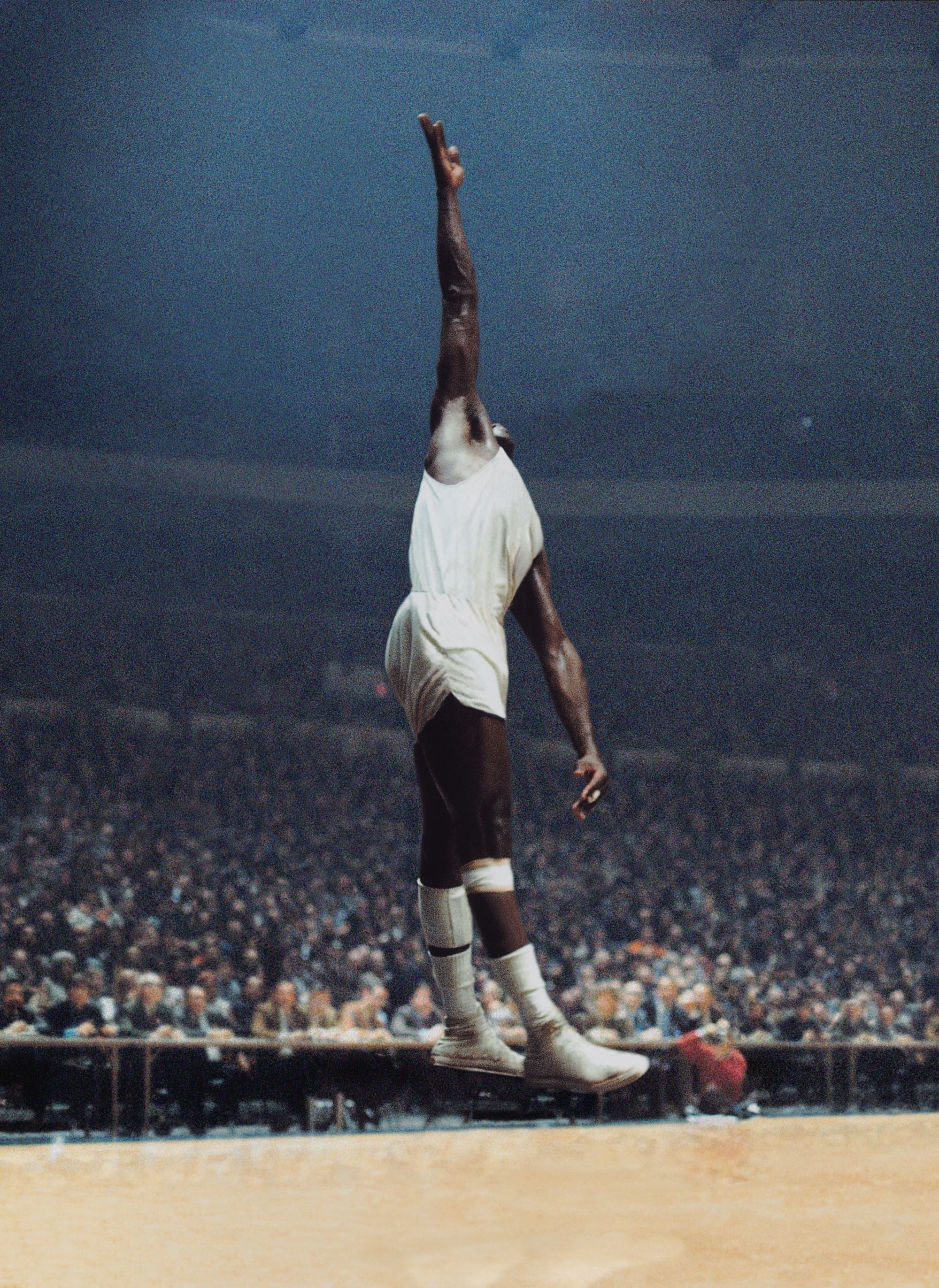 Paul Pfeiffer Artworks | Ocula Artist