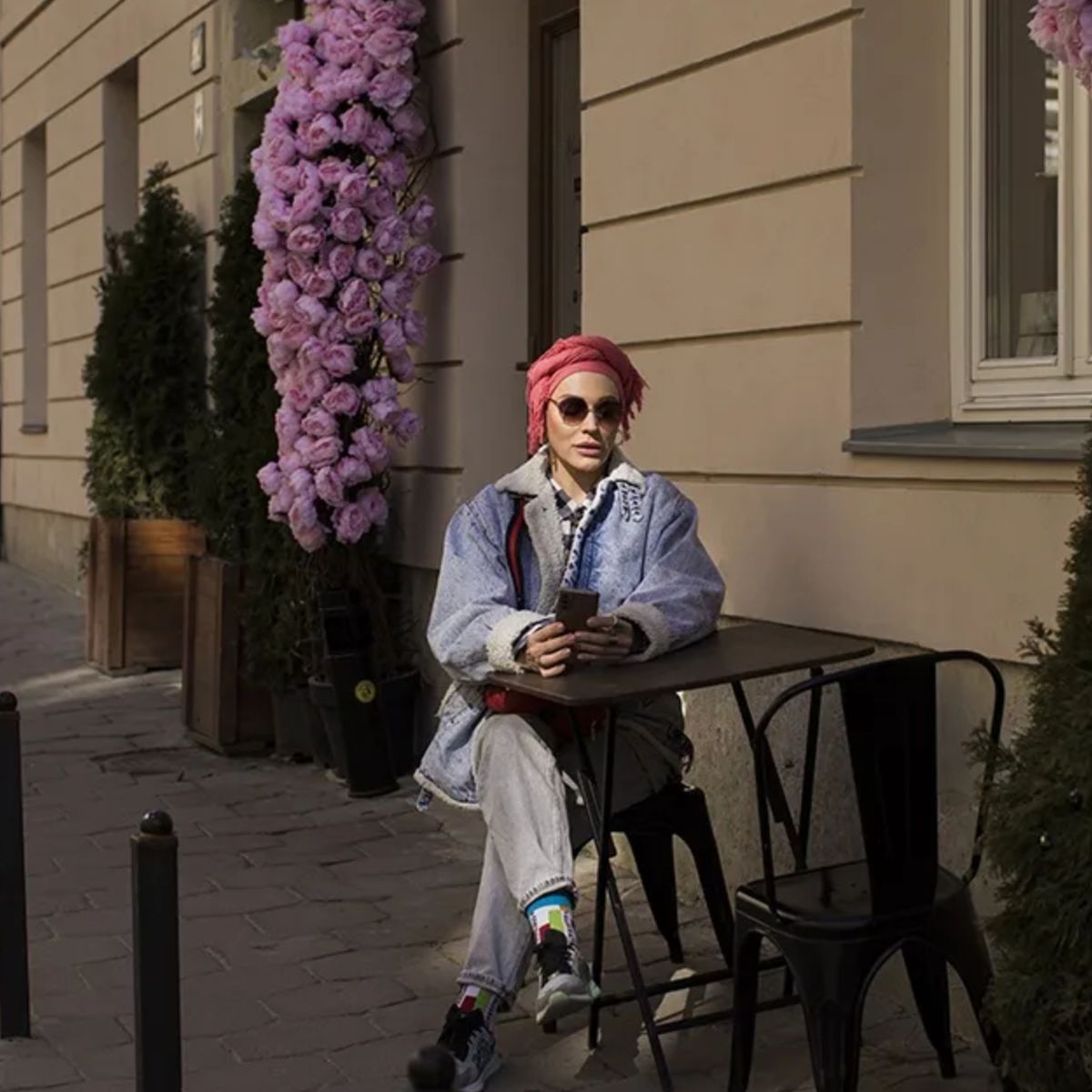 Ilvy Njiokiktjien's Art For Sale, Exhibitions & Biography | Ocula Artist