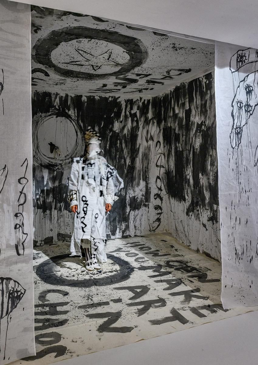 Delaine Le Bas' Art For Sale, Exhibitions & Biography | Ocula Artist