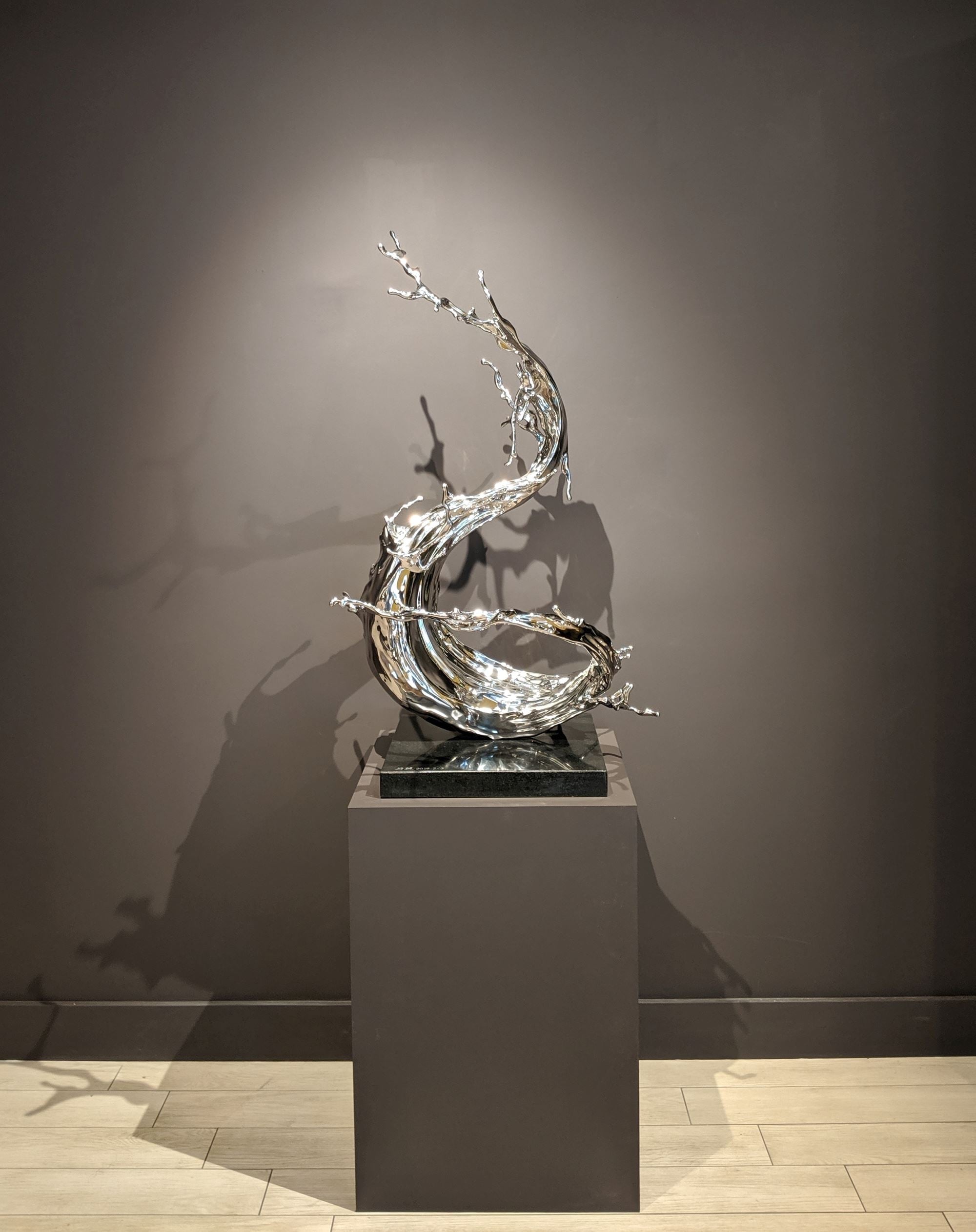 Zheng Lu Artworks | Ocula Artist