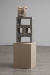 Sarah Lucas Artworks | Ocula Artist