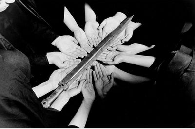 Shirin Neshat, Nicky Nodjoumi, and More Declare Support for Student ...