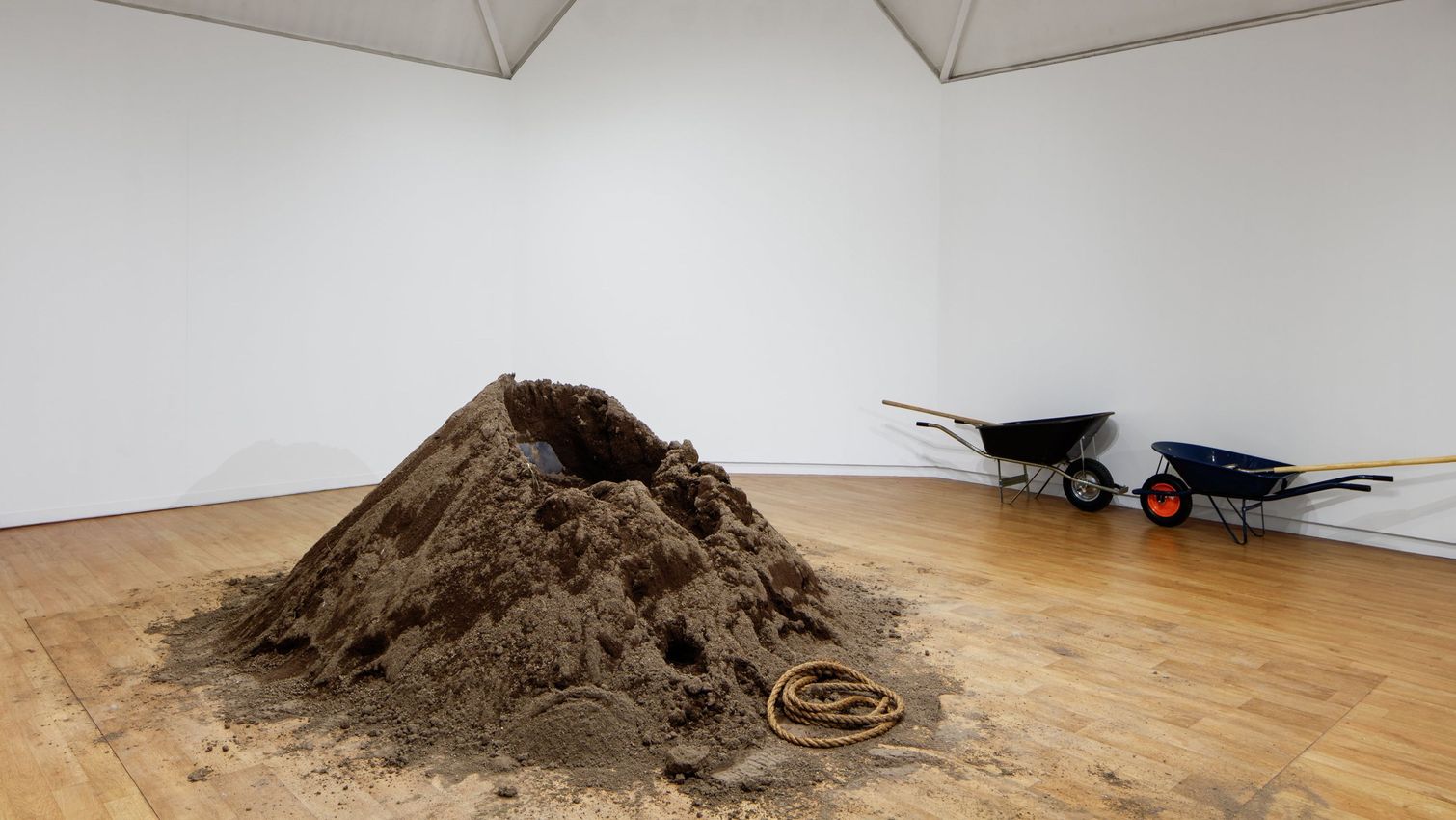 Kalisolaite 'Uhila's Art For Sale, Exhibitions & Biography | Ocula Artist