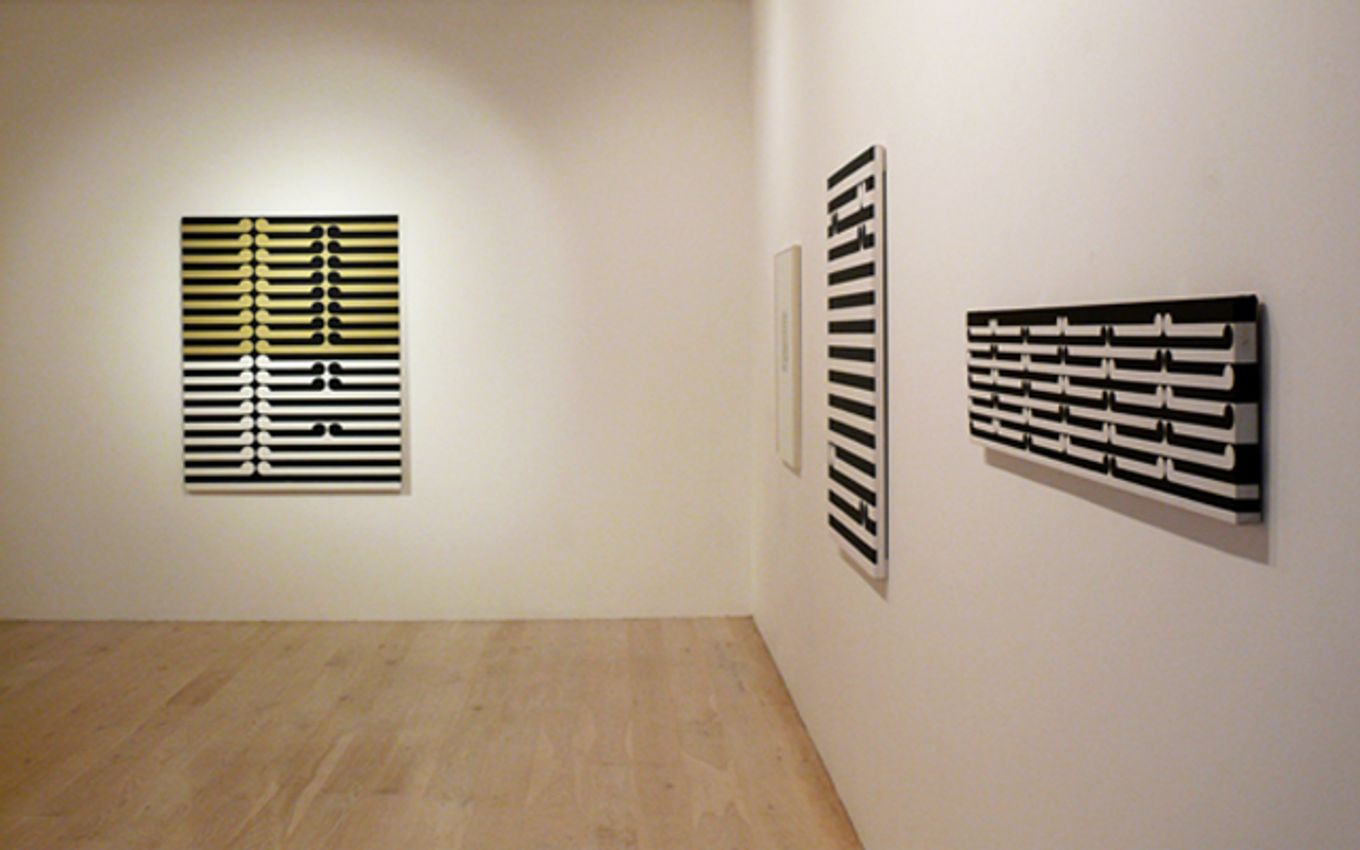'Gordon Walters' at Gow Langsford Gallery, Auckland City, New Zealand ...