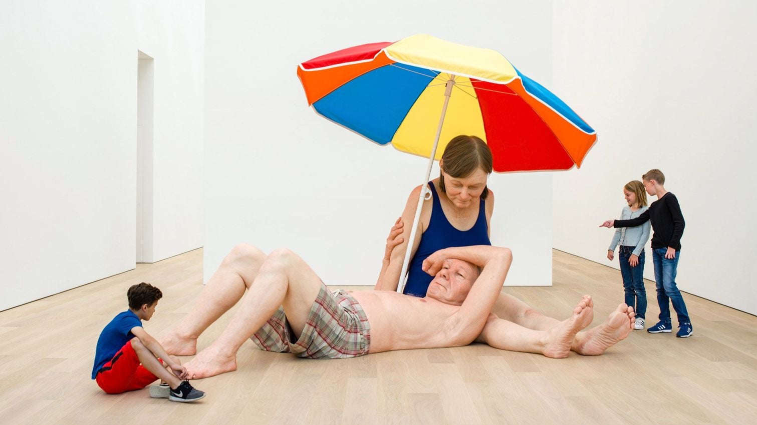 Ron Mueck, 'Encounter' at Art Gallery of New South Wales, Sydney ...